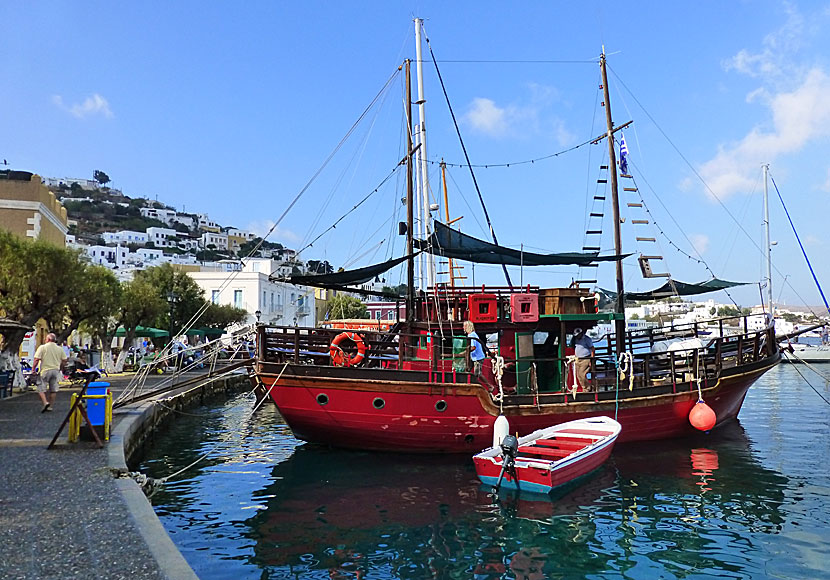 Rent scooters and cars in Leros. Bus. Excursion boat.