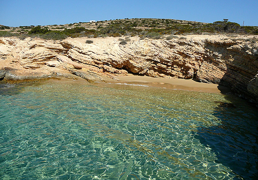 Koufonissi island in Greece. Kofounissi. Accommodation. Ferries.